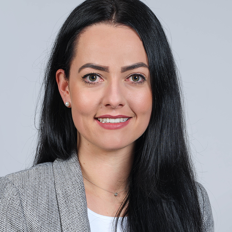 Nicole Peter, RA MLaw - Universität Luzern