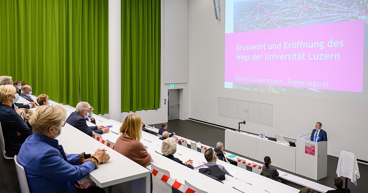 20 Jahre Universität Luzern: Blick zurück – und nach vorn - University ...