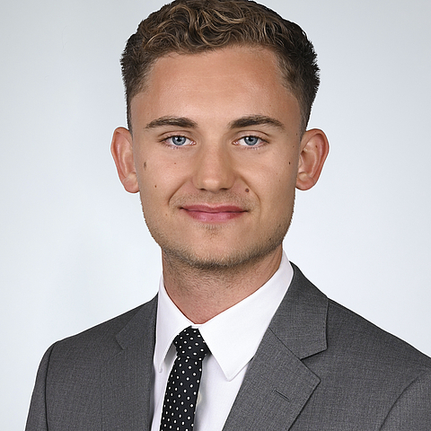 Caspar Fingerhuth, BSc FH - Universität Luzern