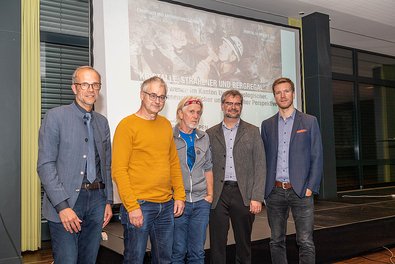 Kristalle, Strahlner und Bergregal - Universität Luzern