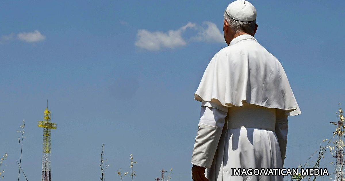 Der Standard: "The New Pope Predicts a Dystopian Age of AI ...